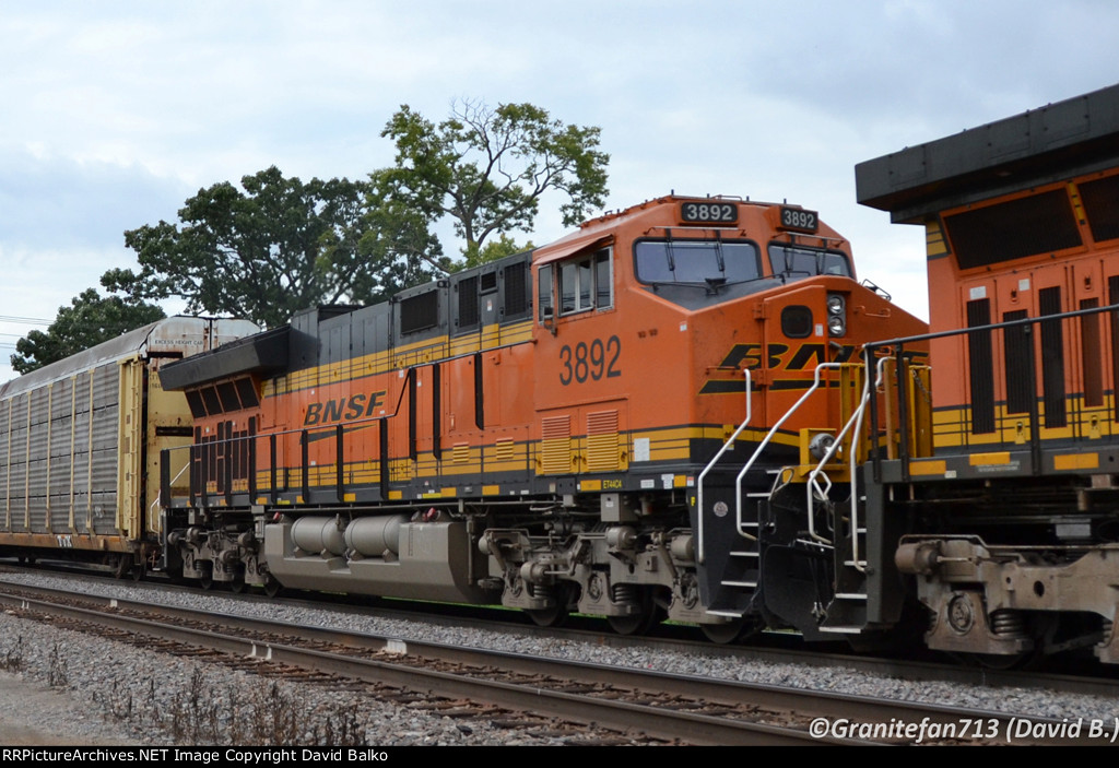 BNSF 3892
